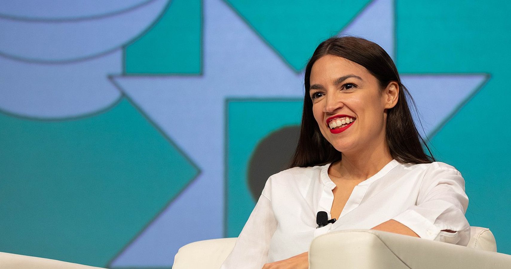 New York Rep. Alexandria Ocasio-Cortez Stands Up For All Women Against ...