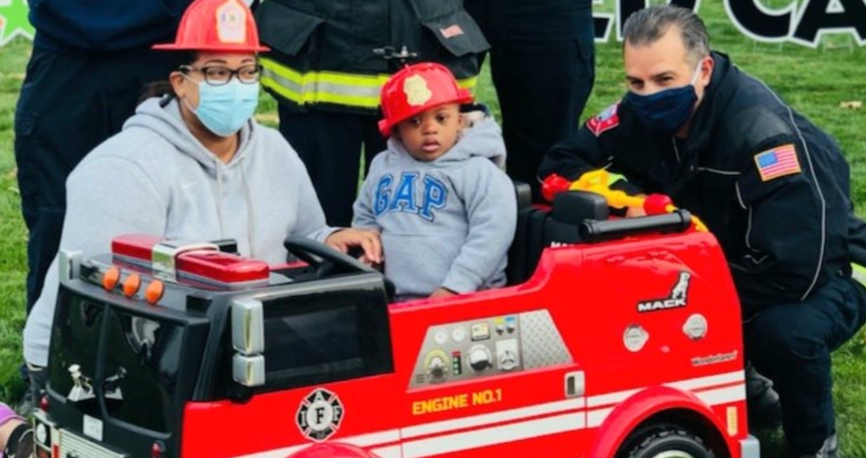 Firefighters Welcome Home 3-Year-Old After Cancer Treatment