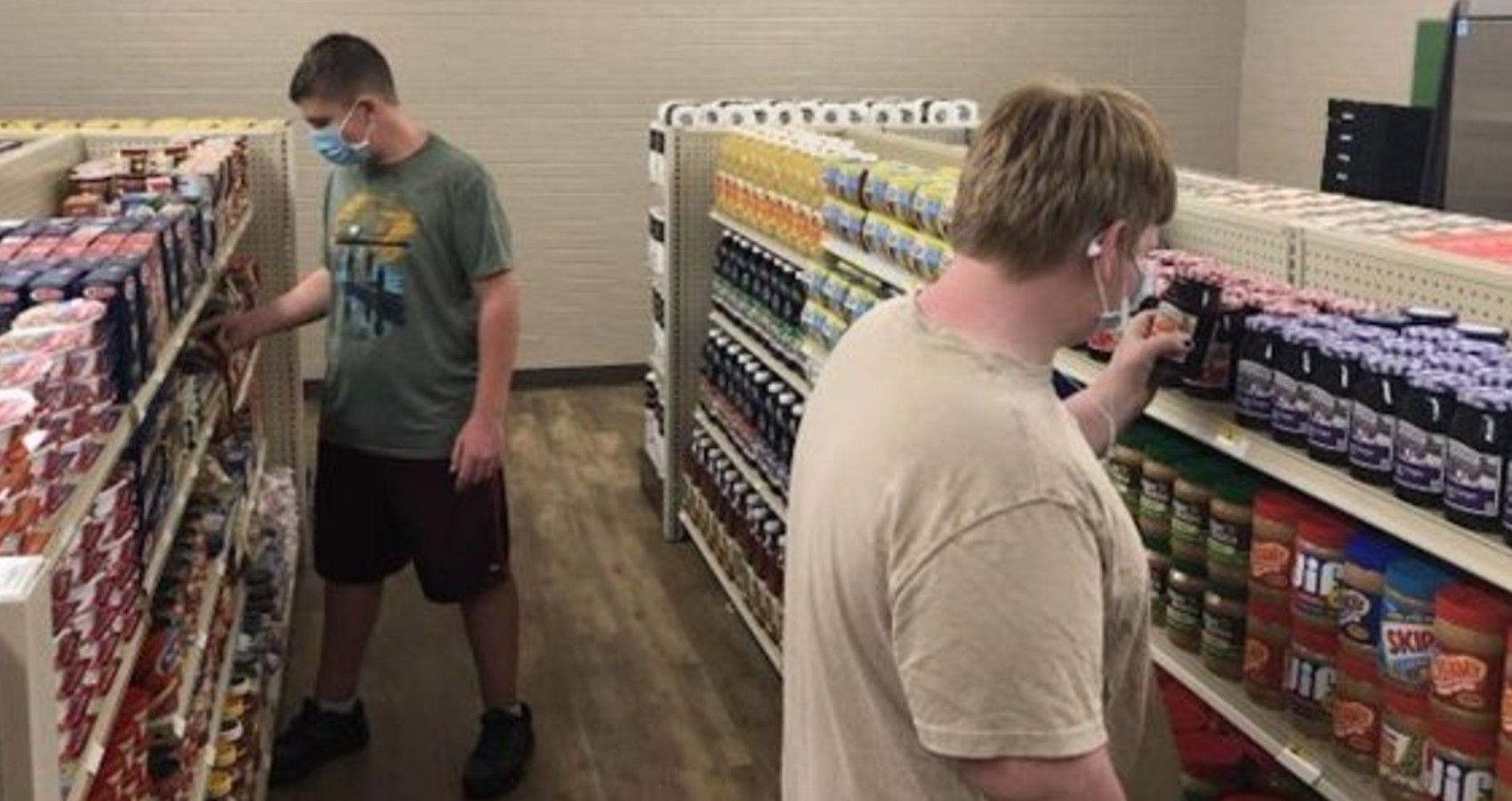 Student Pay With Good Deeds At Campus Grocery Store