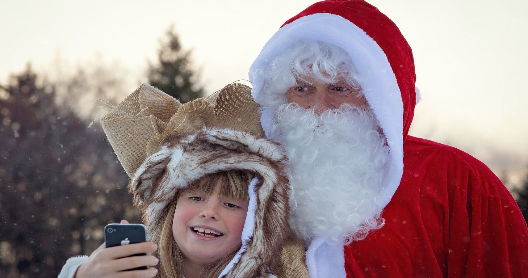 Study Reveals What Convinces Children Santa Is Real