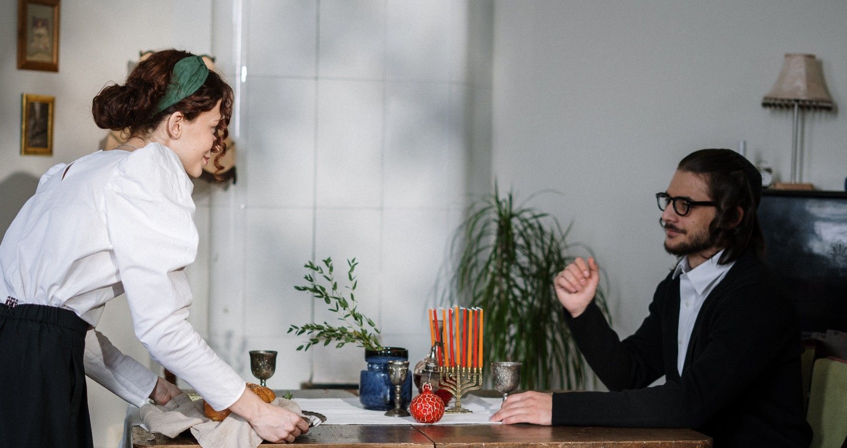 "Familiar Stranger" Technique To Save Your Marriage