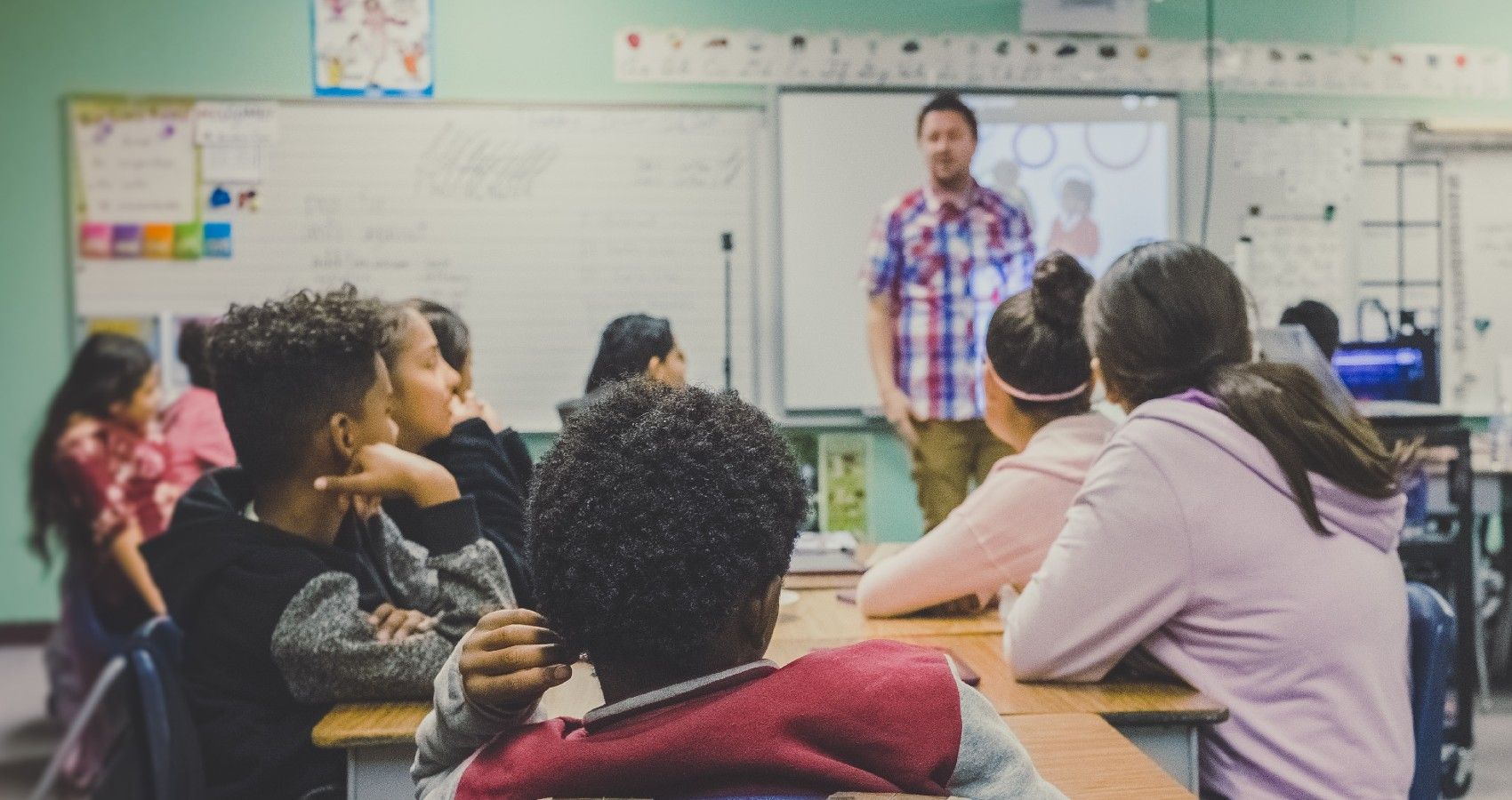 Assigned Seating In Classrooms Can Boost "Unlikely" Friendships