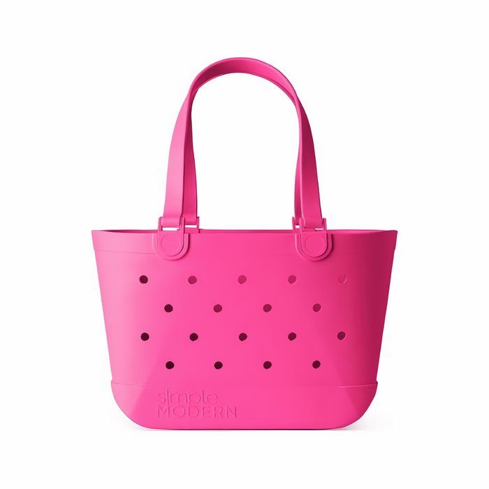 The Best Beach Bags For Busy Moms